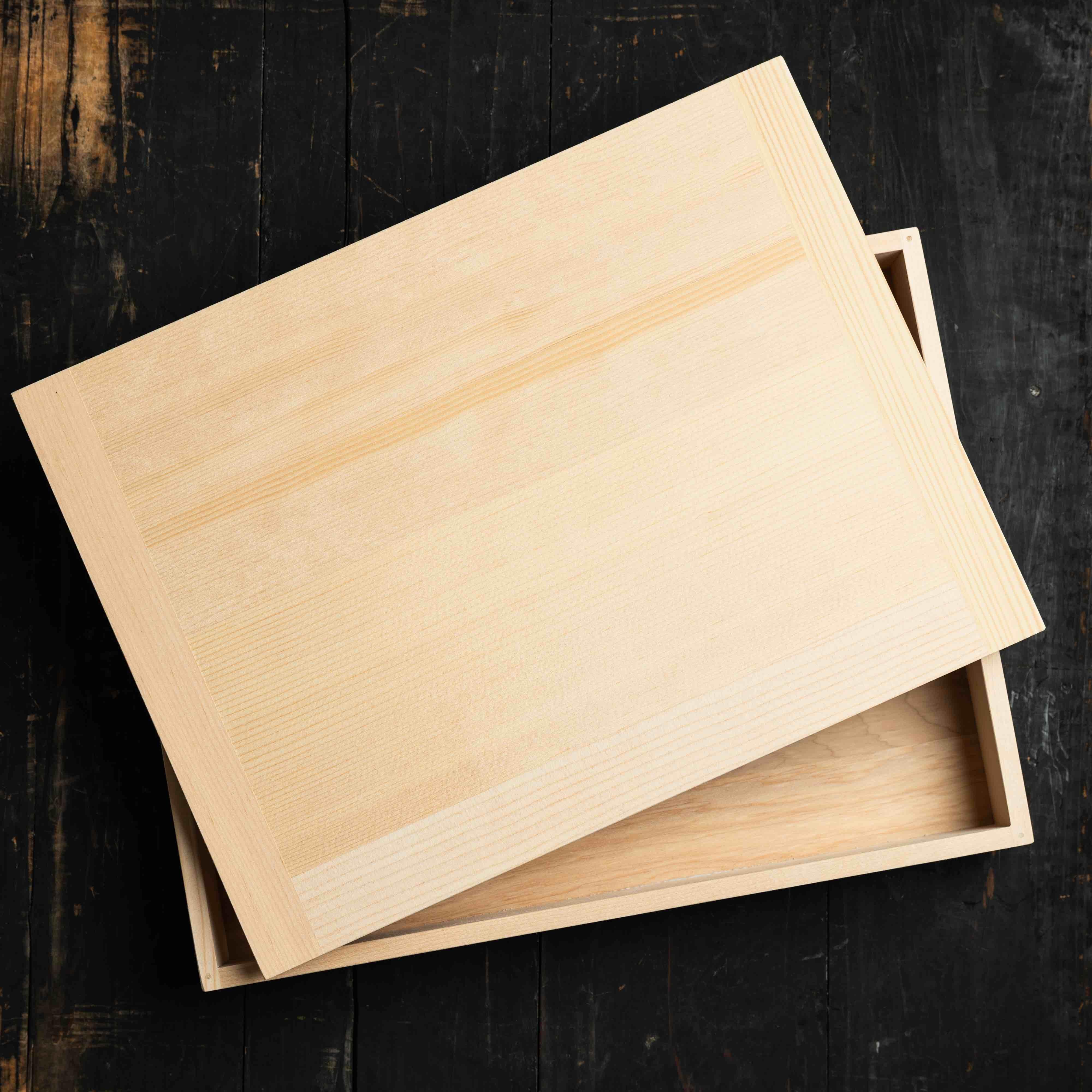 Traditional Wooden Shiraki Box | Chubo Knives